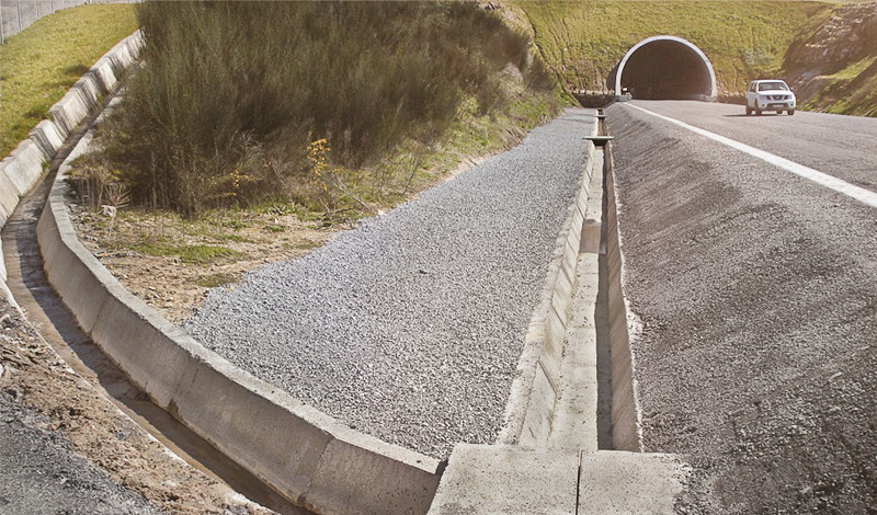Tipos de cunetas, el drenaje en las carreteras - Cemento INKA